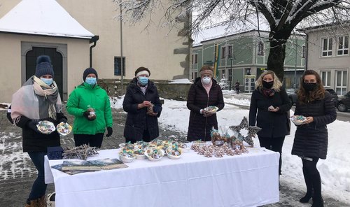 Kekse backen für einen guten Zweck: Frauen in der OÖVP